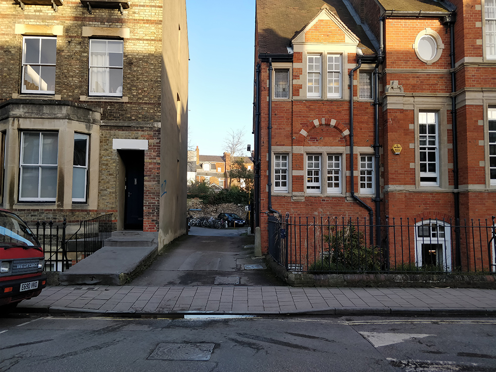 47 Wellington Square | Access Guide